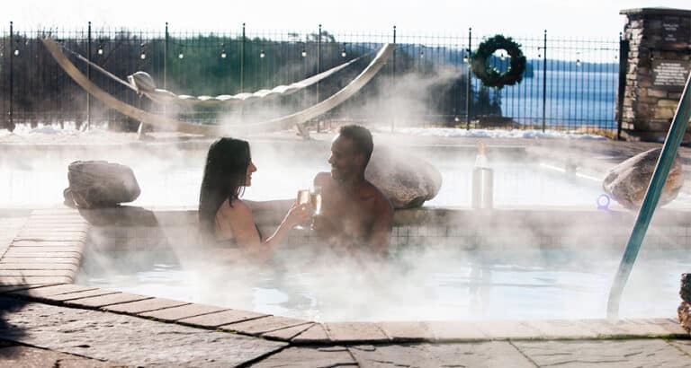 Winter Spas & Hot Tubs: Relaxation Reigns